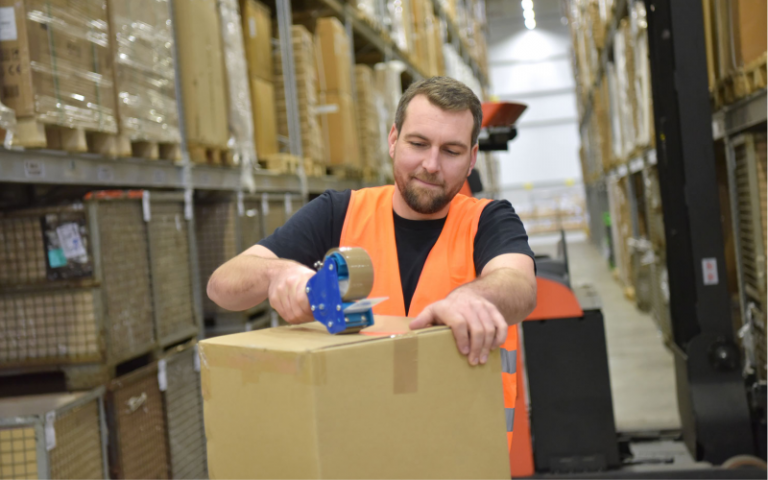 Leamington Parcel Delivery | UK & International Parcel Services